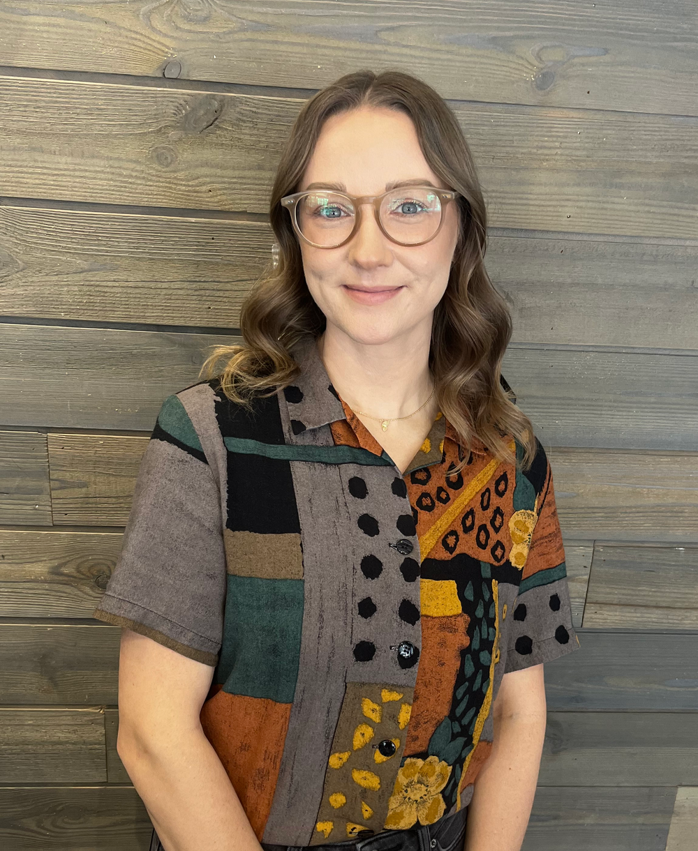 OakCreek — Roots Salon