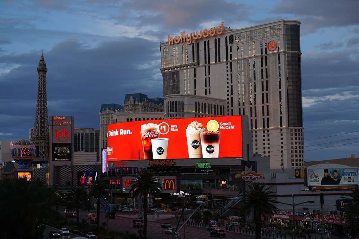 Harmon Corner Retail Center, Las Vegas — Flag Luxury