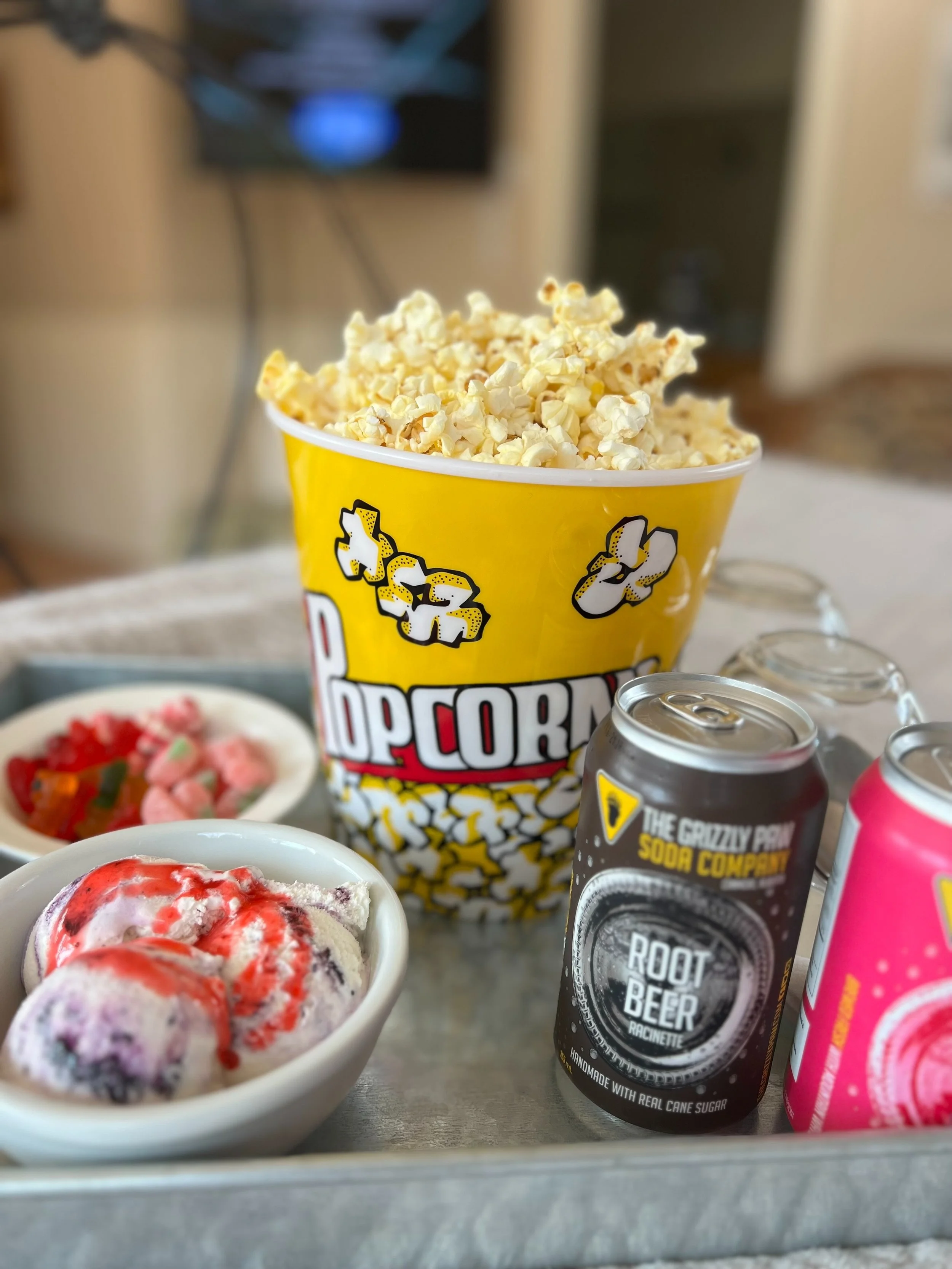 PACKAGES — Lady Macdonald Country Inn