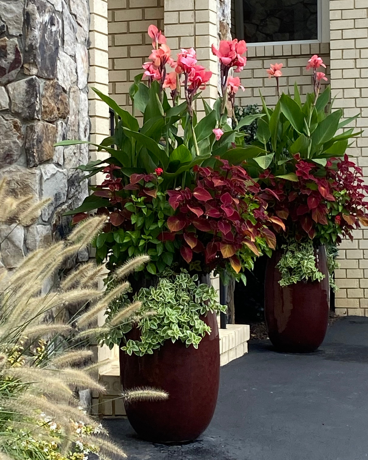 7 Outdoor Living Trends Shaping Container Gardens in 2026 — Contained ...