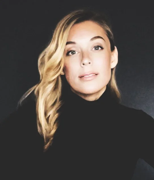 Bio — Chrissy Strong