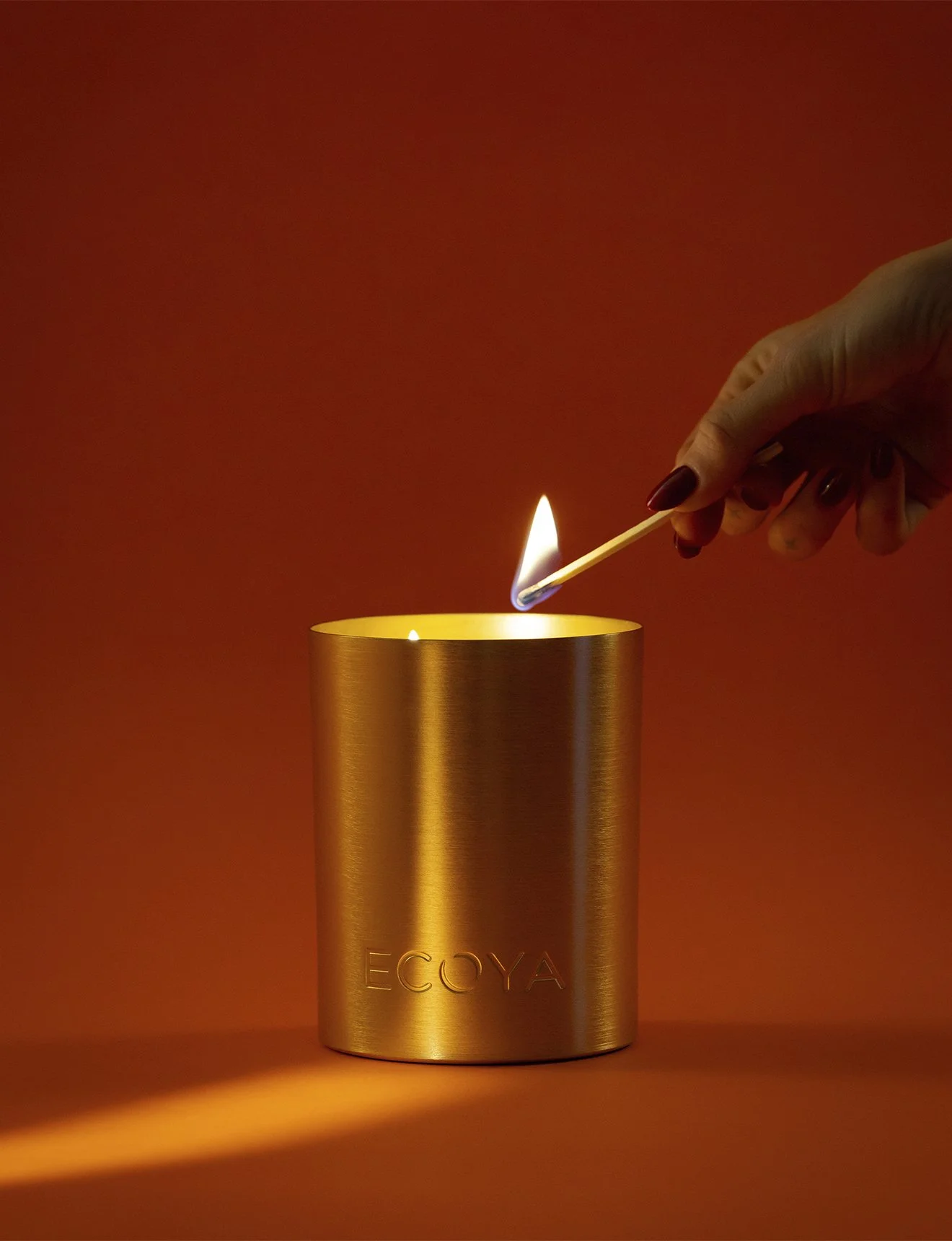 ECOYA Holiday: Chilli Strawberry Goldie Candle — The Village Florist Napier