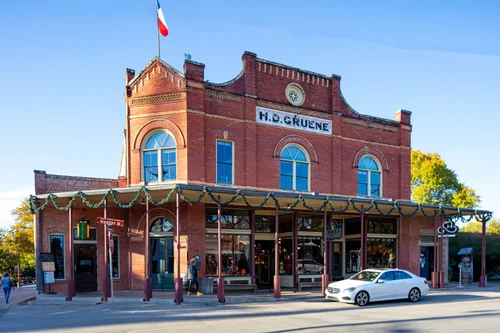 15 Must-Visit Main Streets in Texas | Exploring the Lone Star State's ...