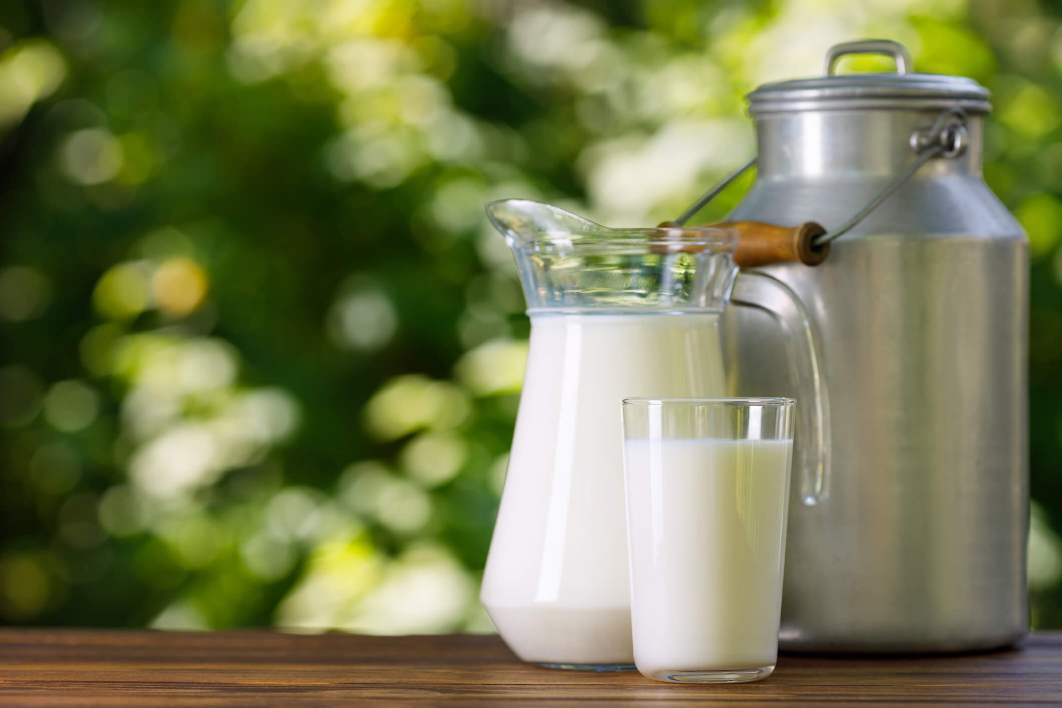 The Ultimate Raw Milk Resource Guide: Everything You Need to Know