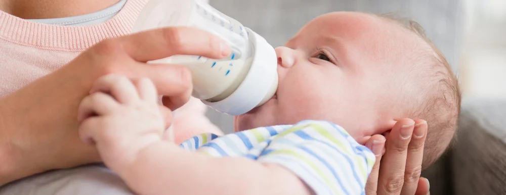 Guidelines for Handling Formula or Breast Milk: Essential Tips for Parents