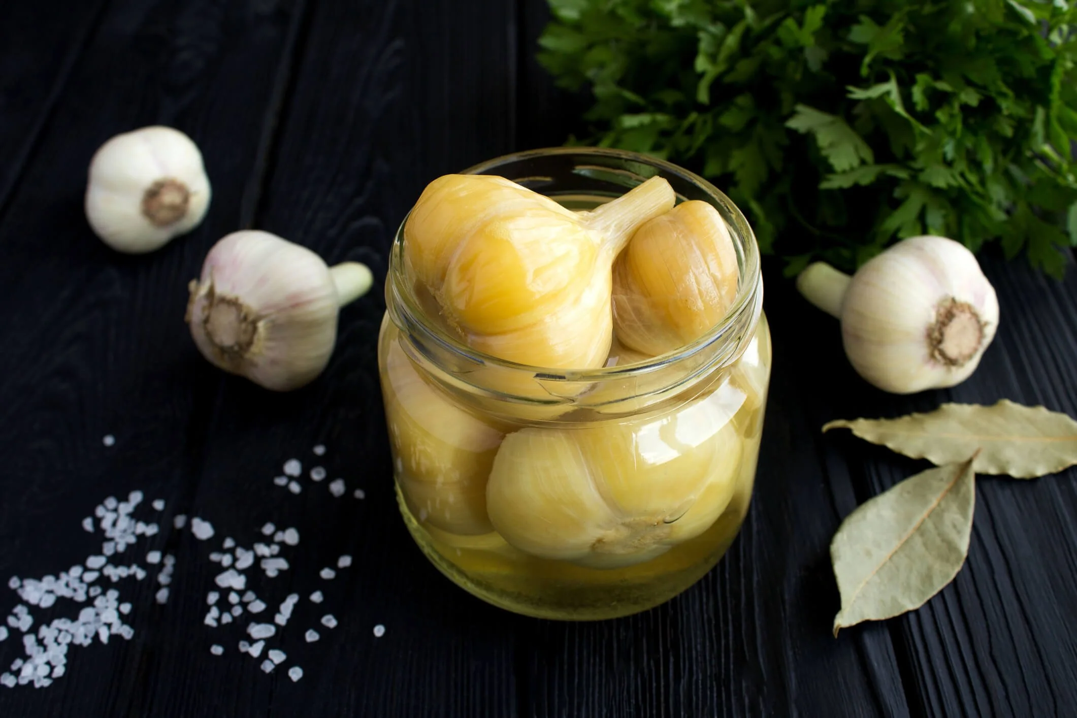 Pickling Garlic: A Comprehensive Guide for Beginners