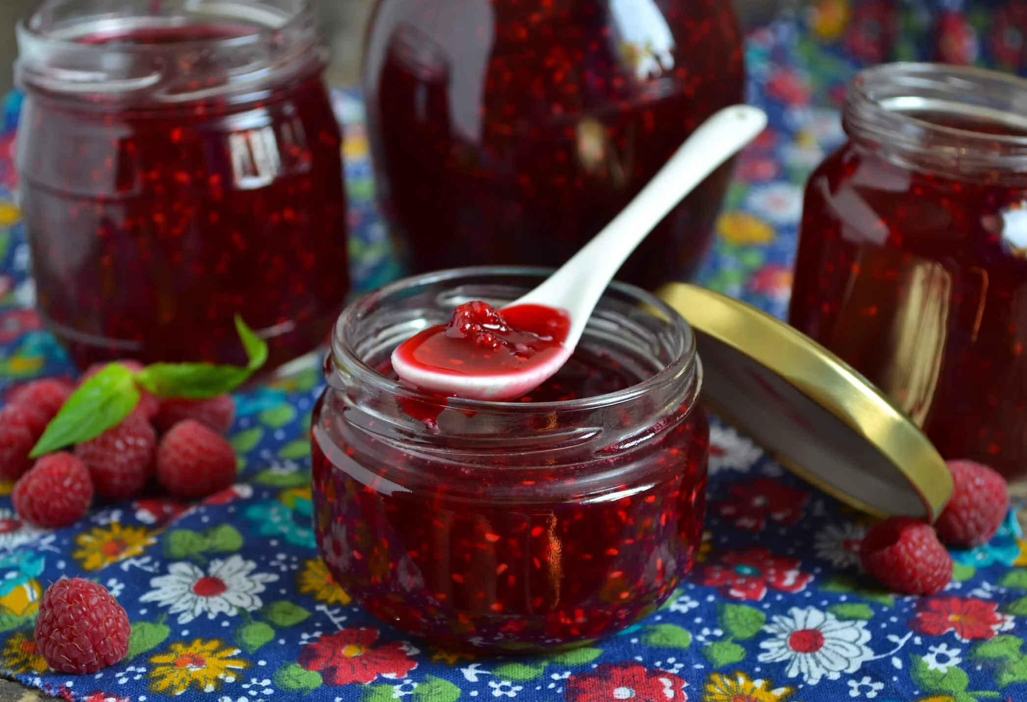 Homemade Jam Longevity: Your Guide to Shelf Life & Storage