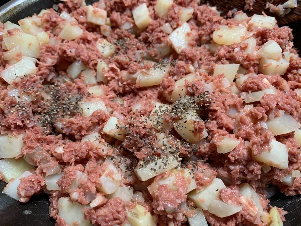 How to Cook Corned Beef Hash – Southern Style Recipe | Home Chef