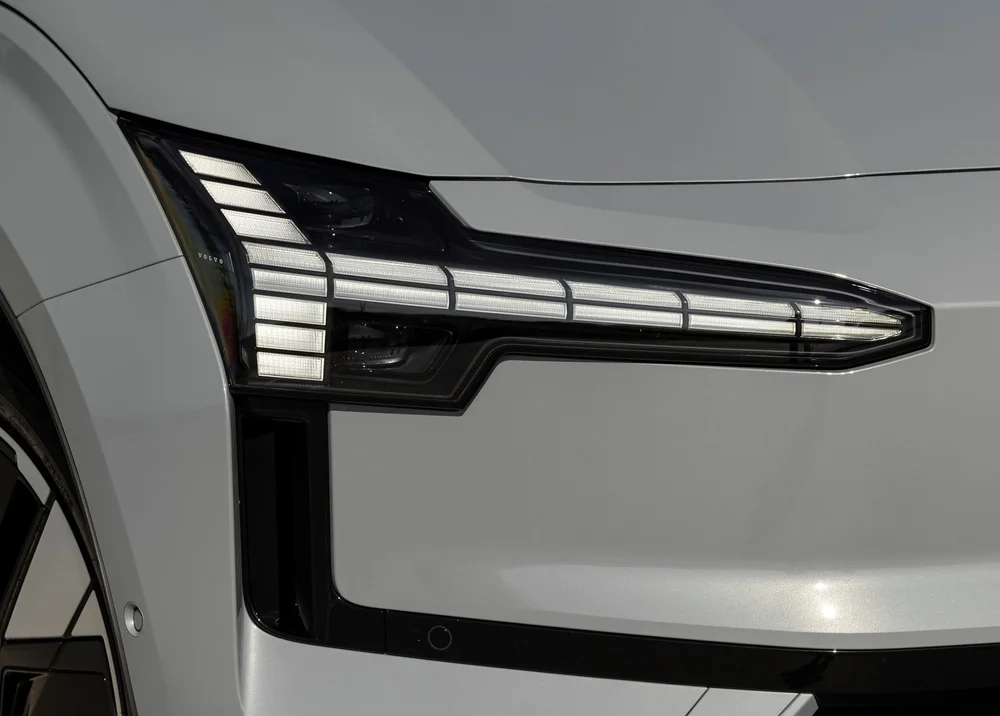 Volvo EX30 - Exterior Lights — Ali Berzah Can