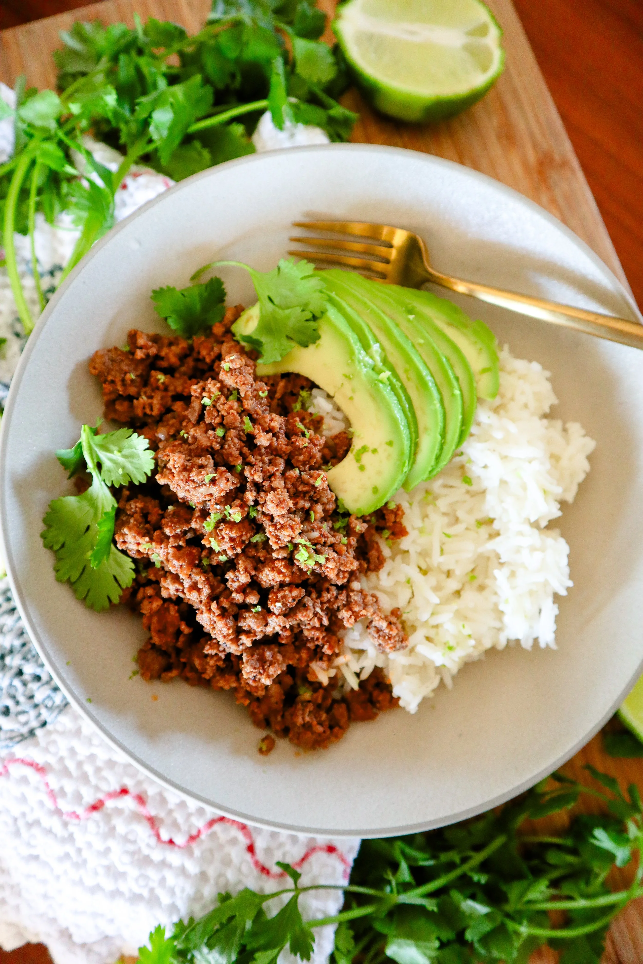 Easy Ground Beef and Rice Bowls Recipe — Jazz Leaf