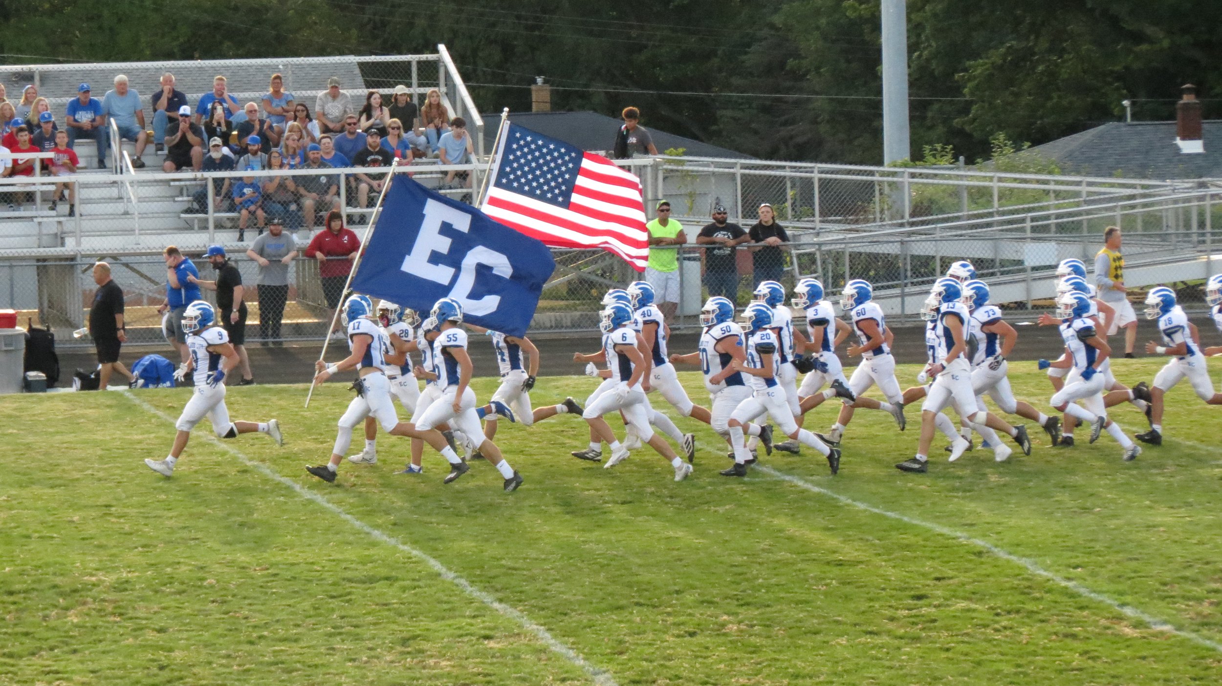 FOOTBALL — Ellwood City Wolverines