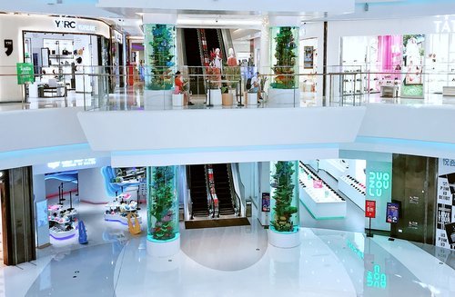 Commercial Aquarium Projects — RedFin Aquarium Design