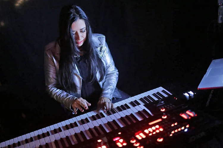 General 2 — Rachel Z