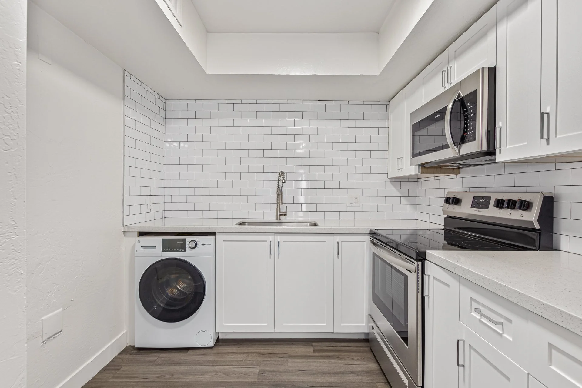 Aero Phoenix — Breneman Capital - Multifamily Investment Firm