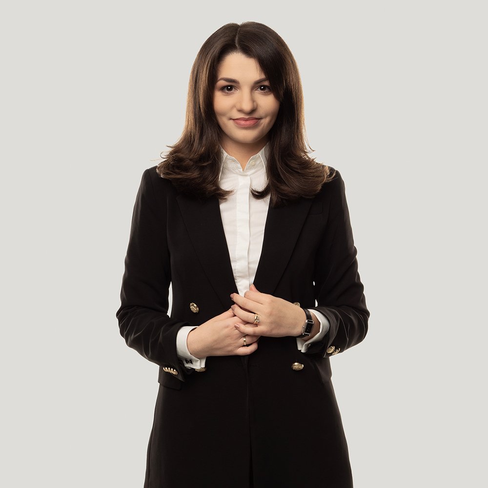 Patrycja Dombrovska — Syrena Legal