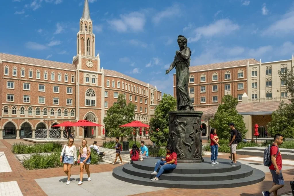 The pros and cons of USC and how to get in — Big Green College Prep