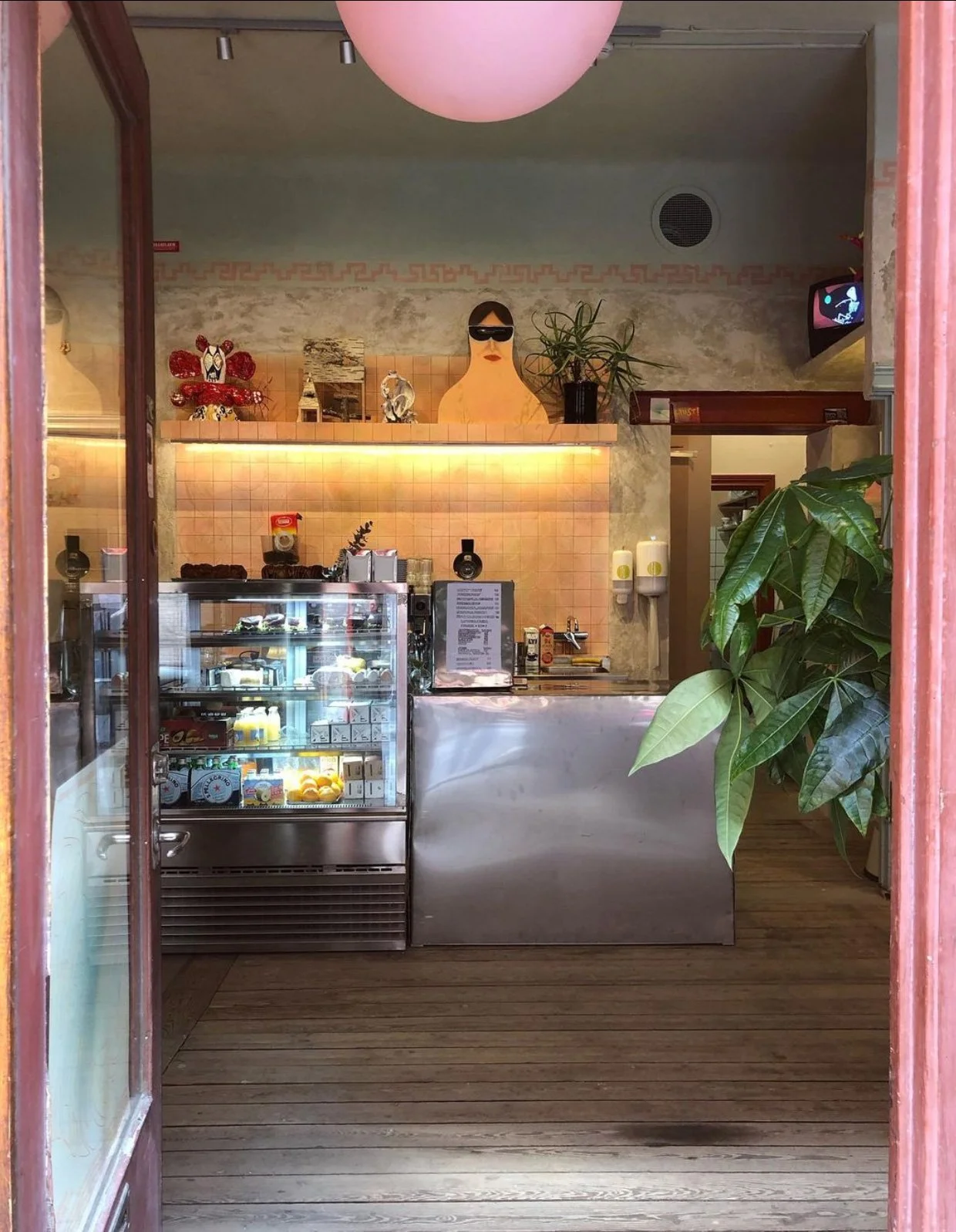 Kaffe med Dot — Art Notes