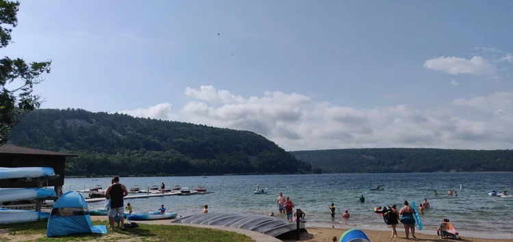 Devil's Lake — Allie & AJ Adventures