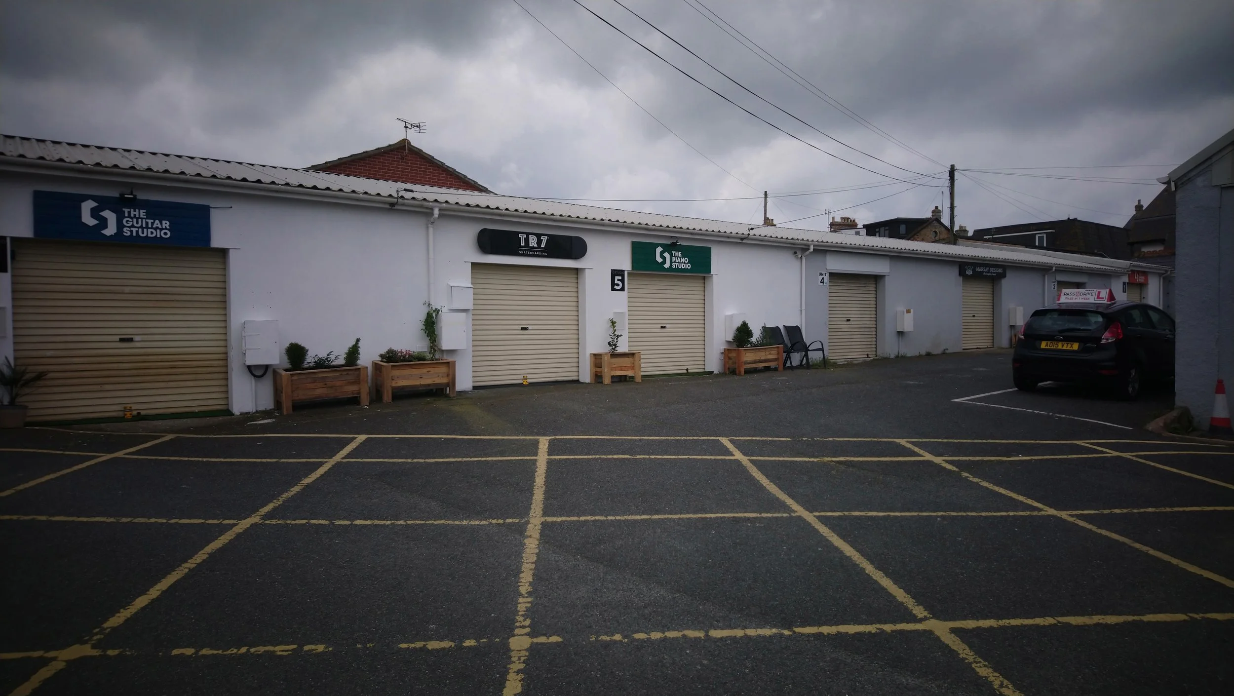 Services 4 — PROW PARK BUSINESS VILLAGE