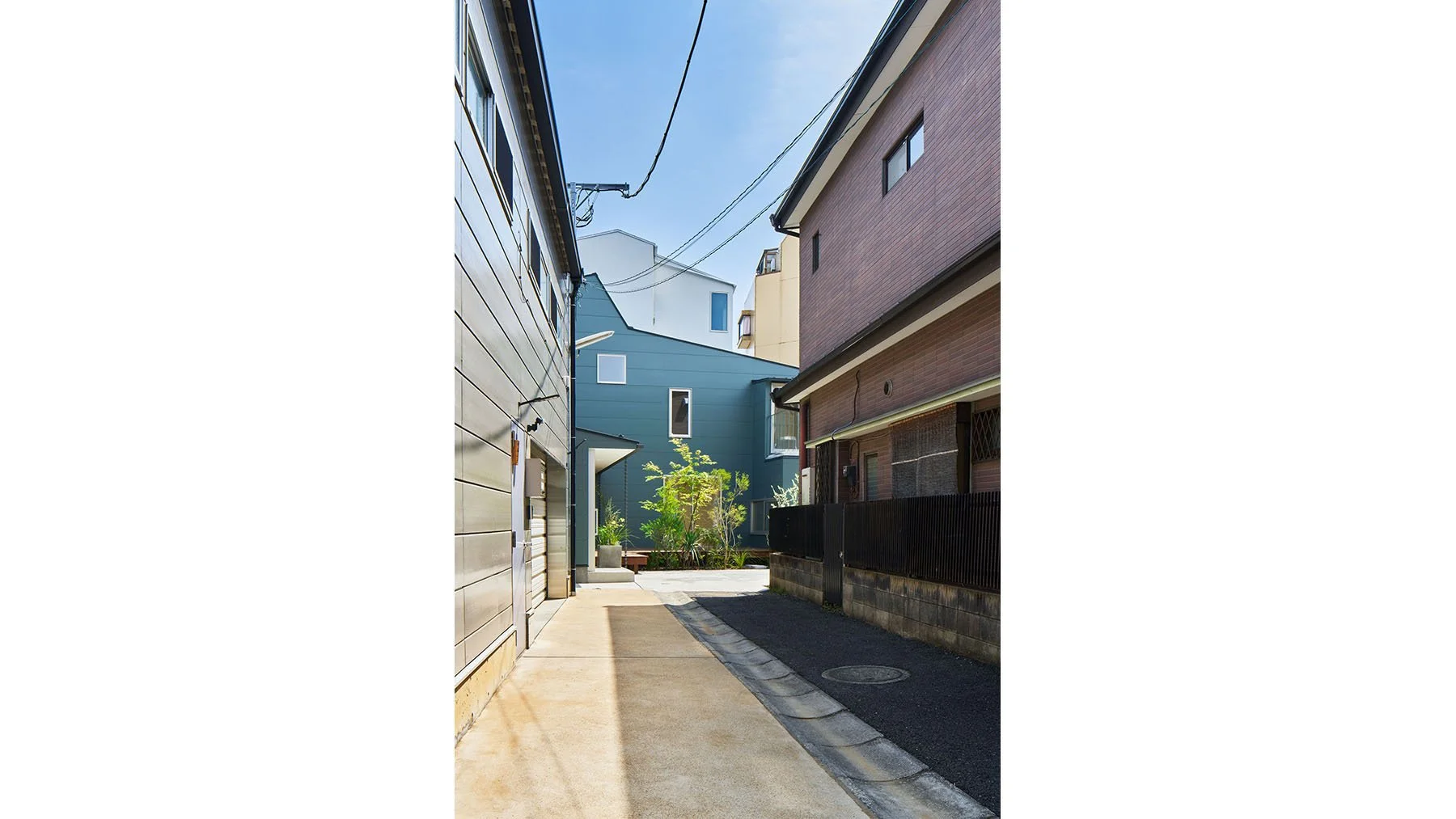 Tani House in Setagaya — a.d.p