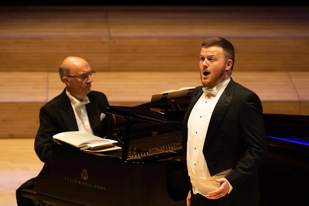 About | Emyr Lloyd Jones Tenor — E L J