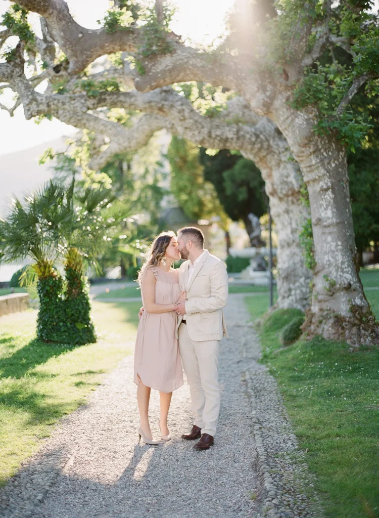 Romantic engagement session on Lake Como - Lake Como wedding ...