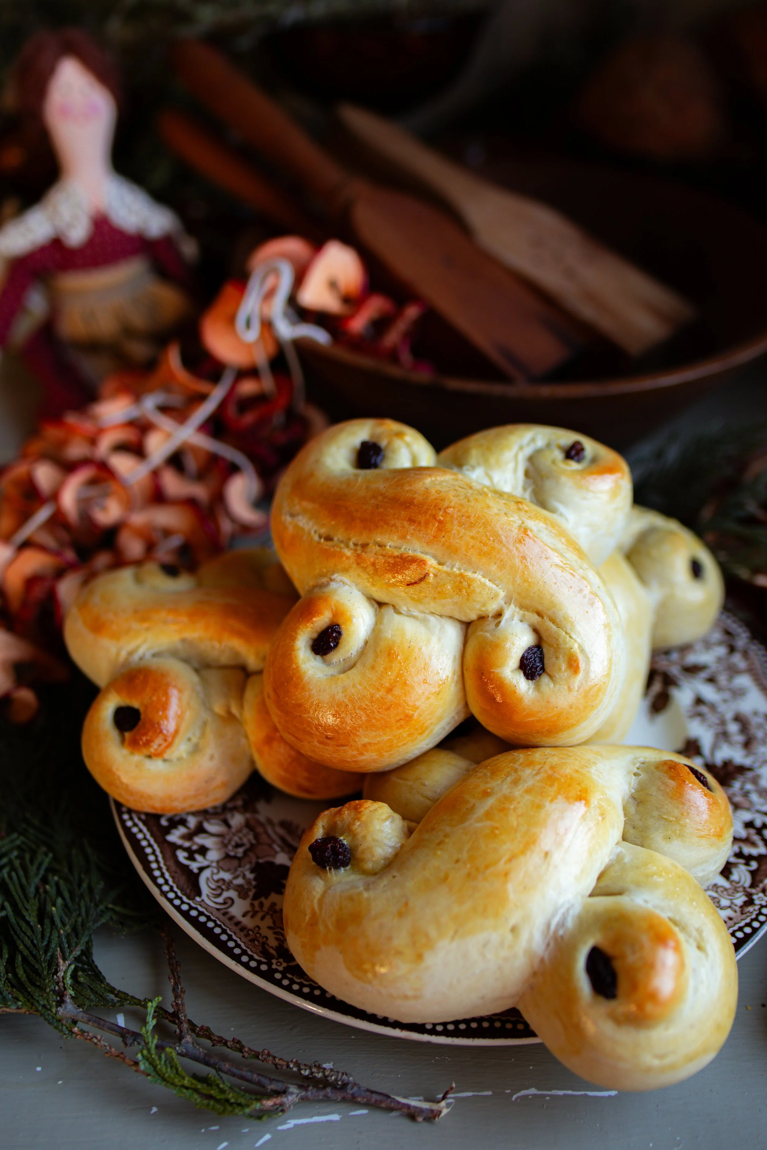 St. Lucia Buns from Kirsten’s World: American Girl Recipes | Festive ...