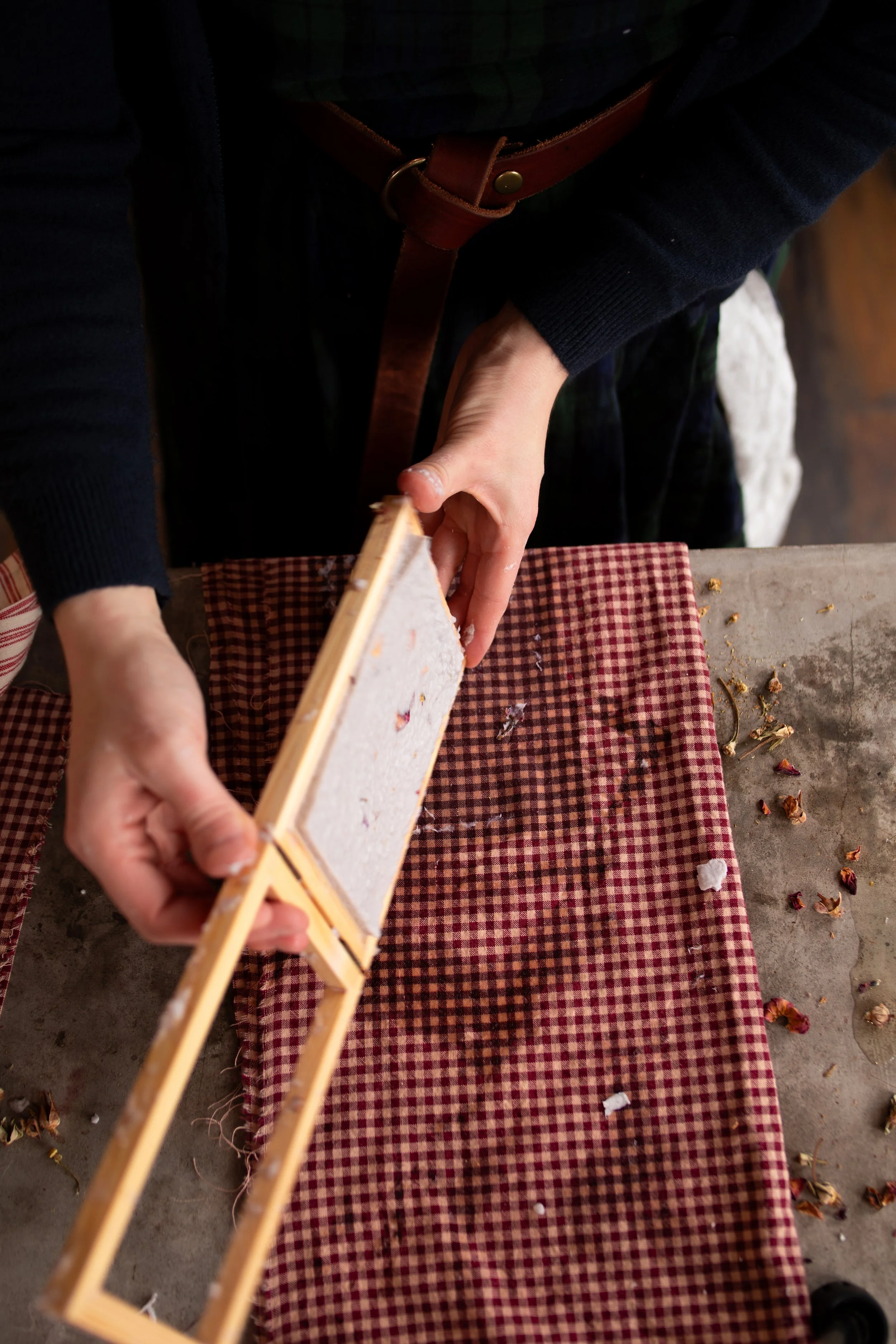 How to Make Handmade Floral Paper: Recycled Paper Crafts — Under A Tin Roof