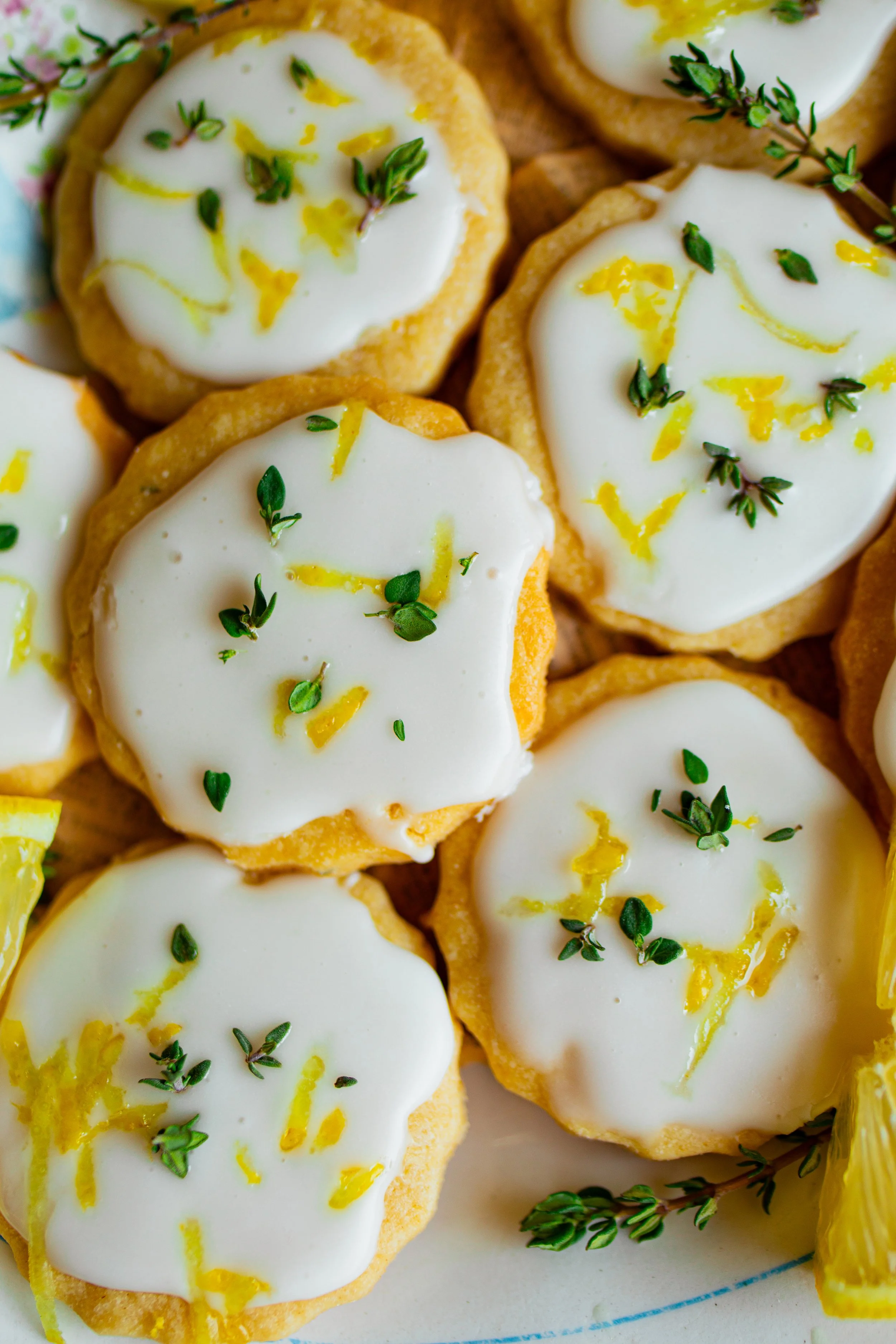 Lemon Thyme Tea Cookies with Lemon Icing: Perfect Shortbread Cookie ...