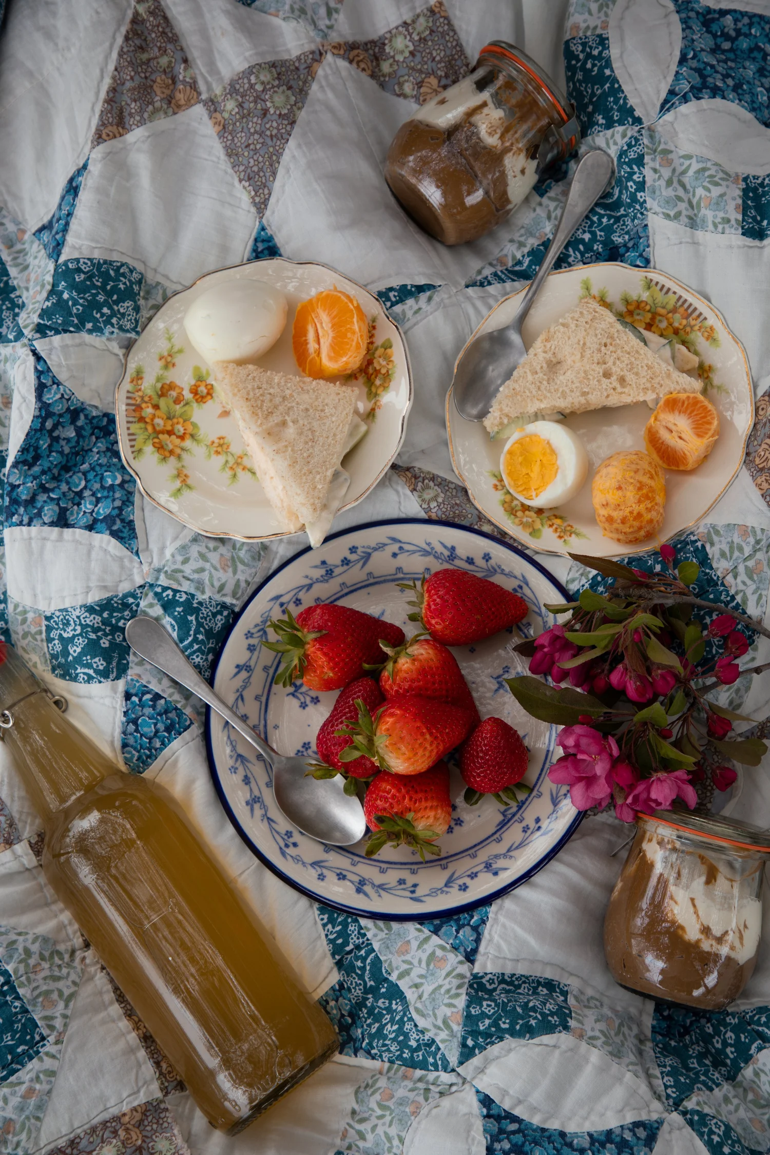 How to Have a Victorian Picnic — Under A Tin Roof