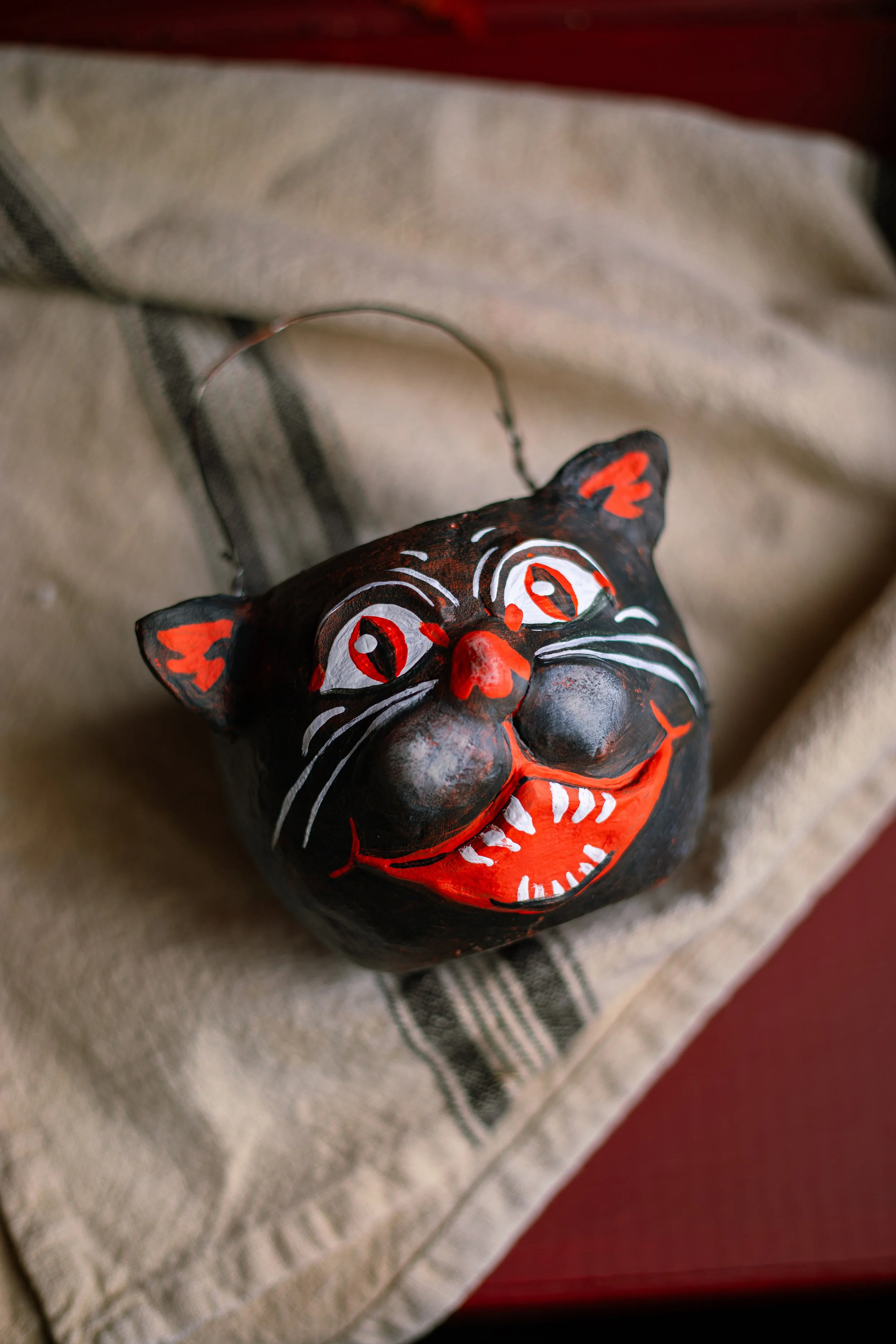 How to Make Your Own Vintage Halloween Buckets: Historical Craft ...