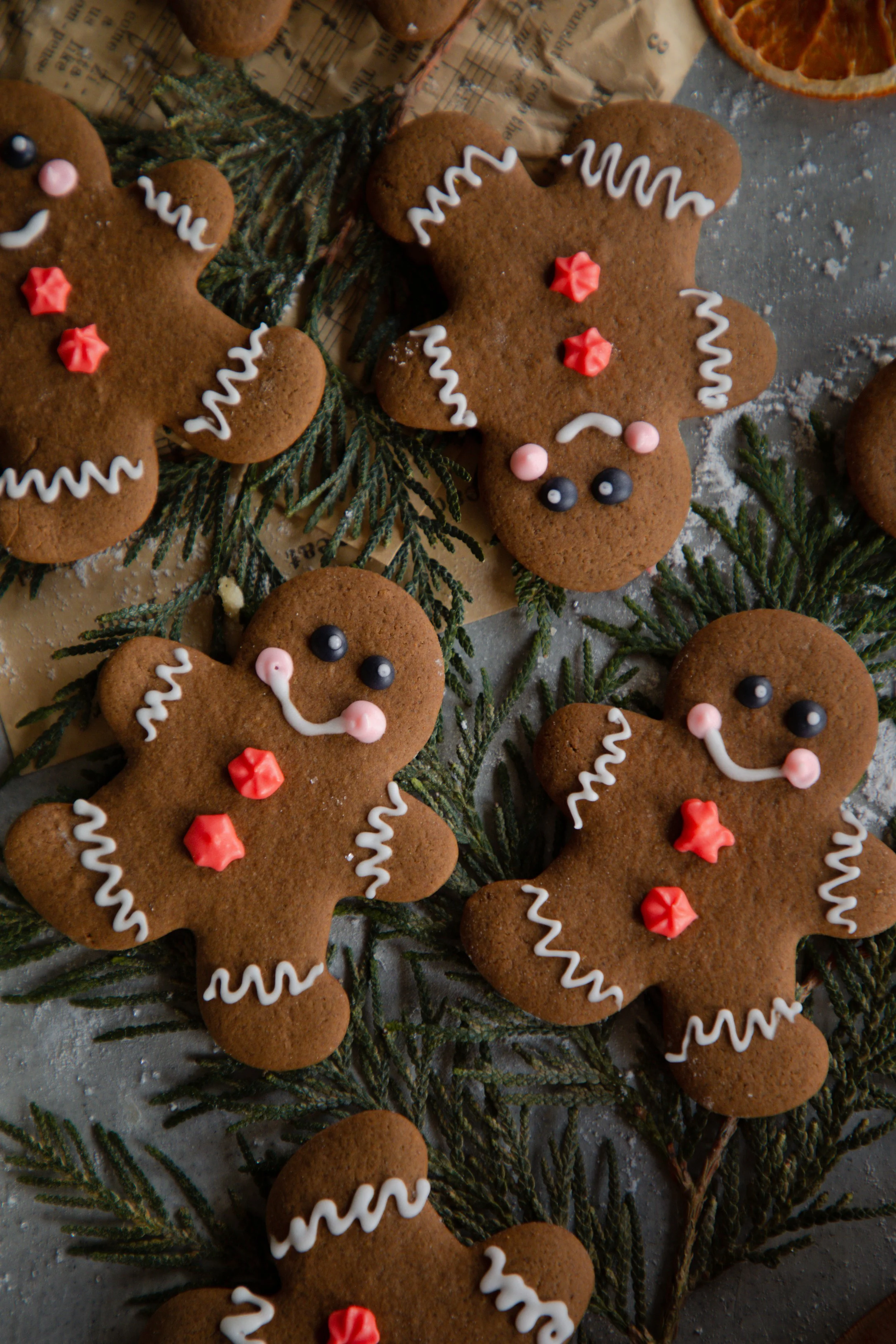 Chewy Gingerbread Cookies: Classic Christmas Cookie Recipe — Under A ...