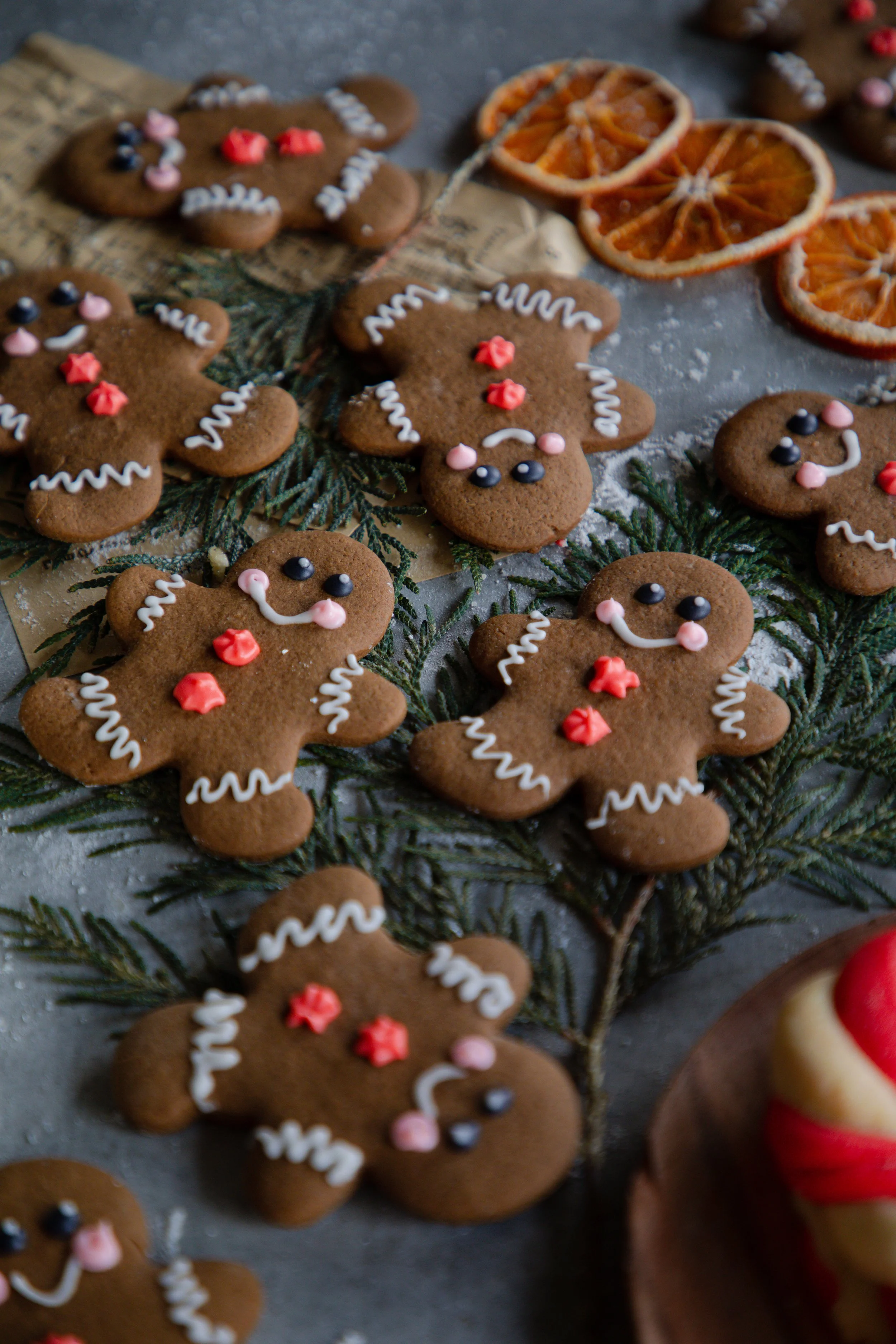 Chewy Gingerbread Cookies: Classic Christmas Cookie Recipe — Under A ...