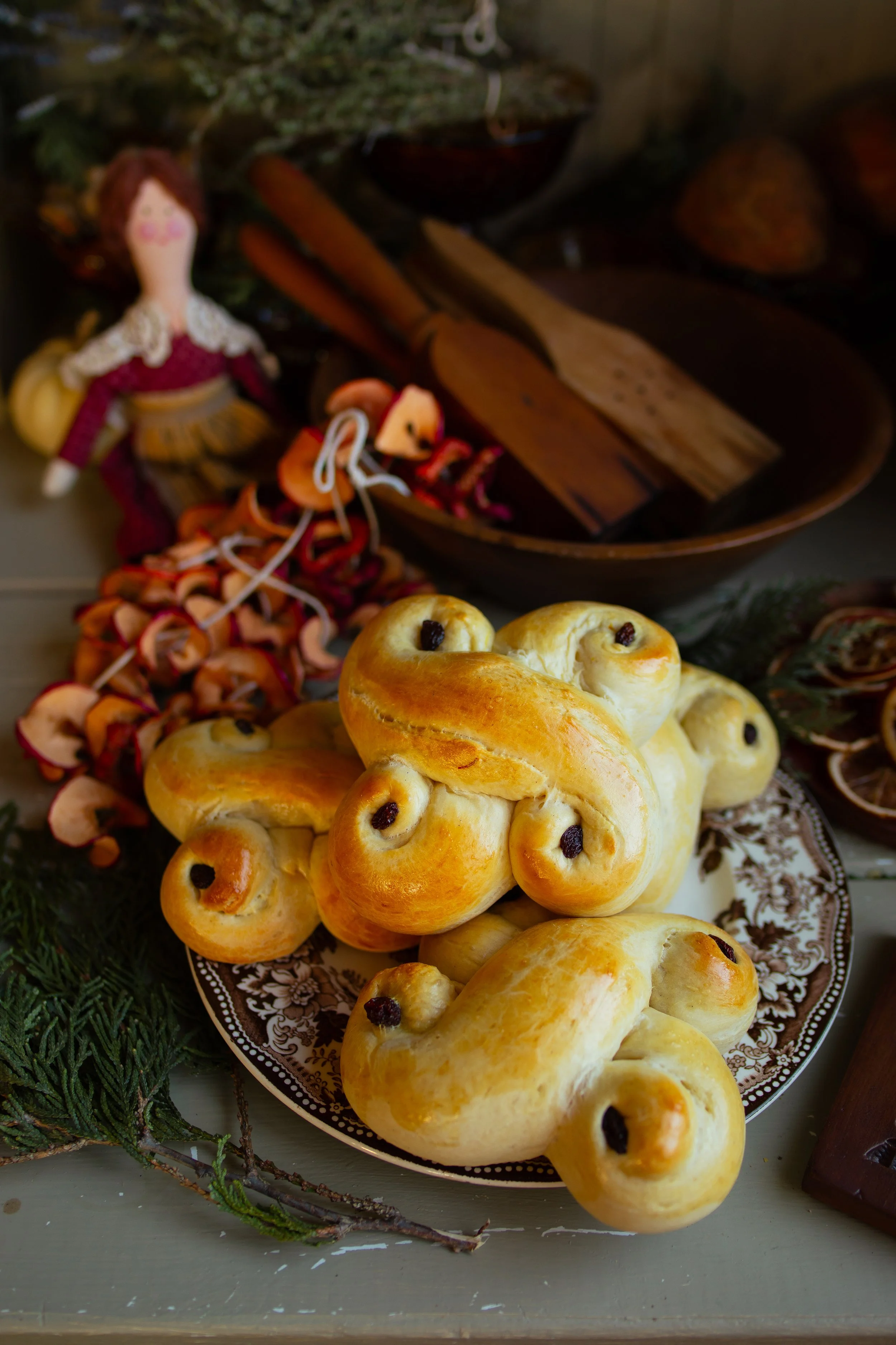 St. Lucia Buns from Kirsten’s World: American Girl Recipes | Festive ...