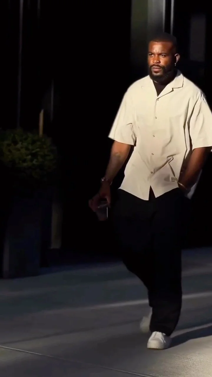 Contact 1 — Kensington Grey