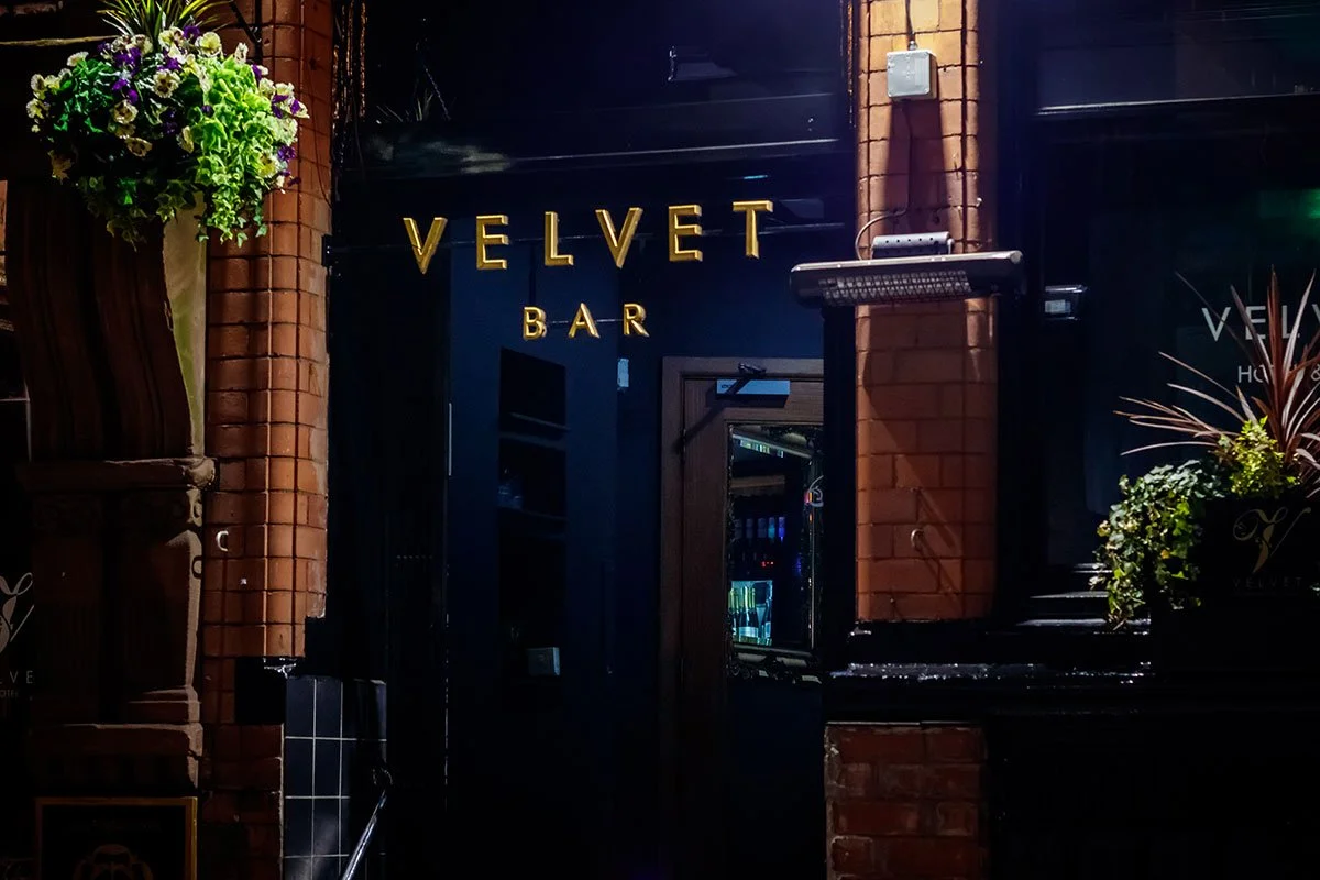 Bar and Lounge — Velvet