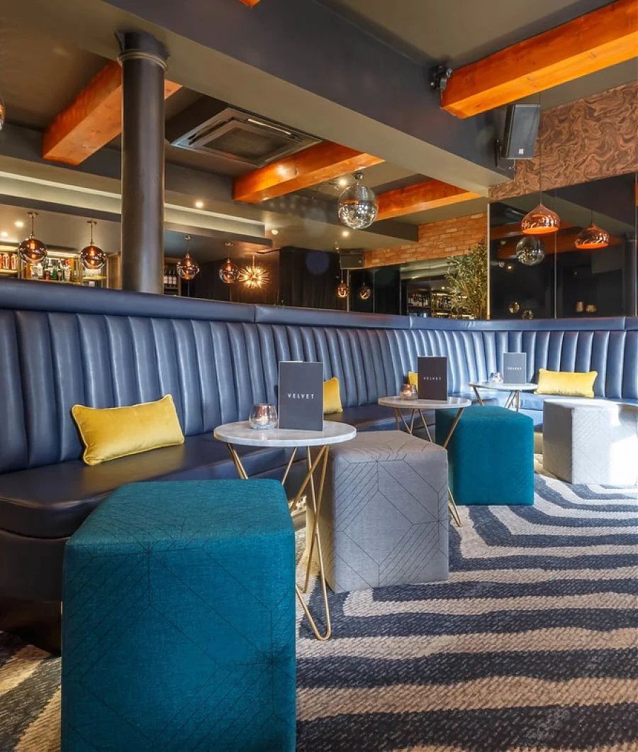Bar and Lounge — Velvet