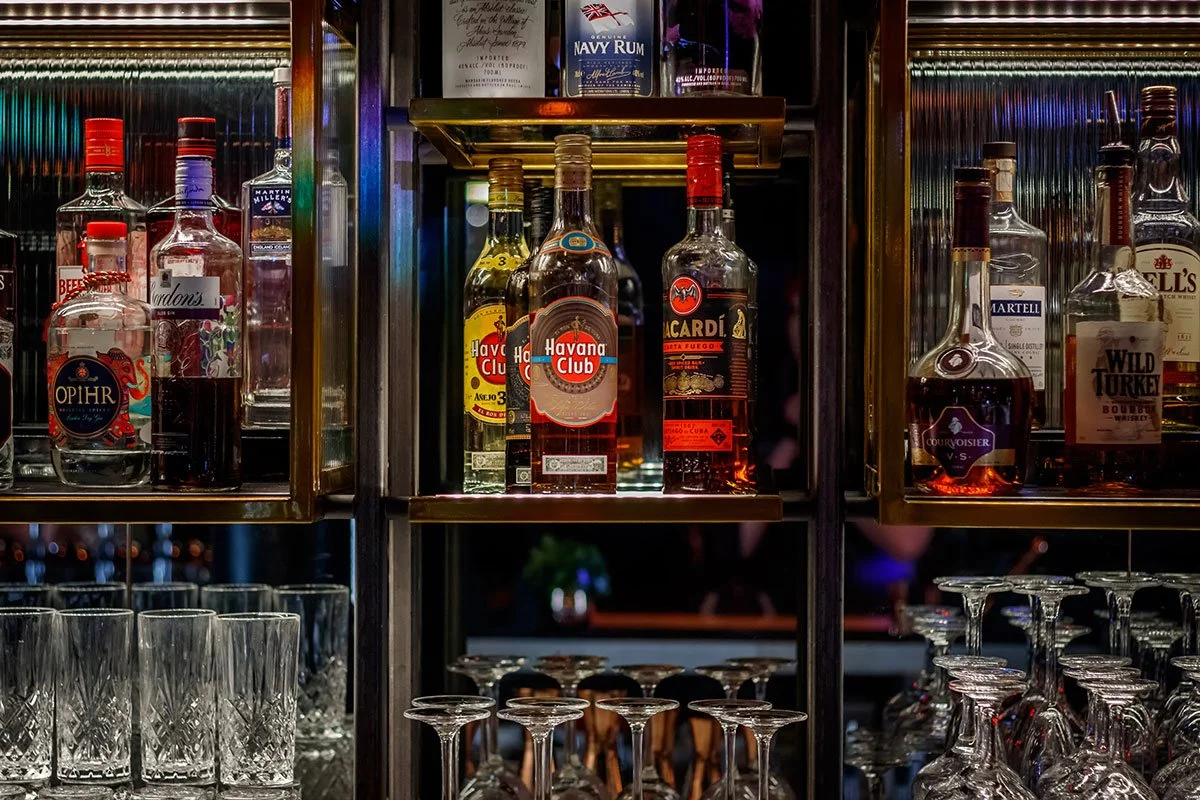 Bar and Lounge — Velvet