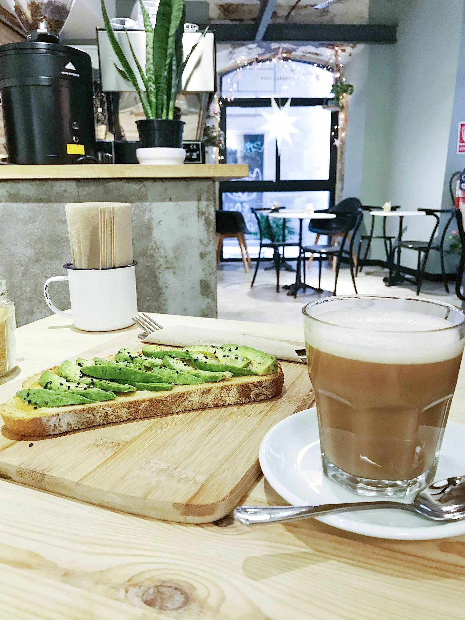 La Masala Café - a Peaceful Haven — Barcelona Food Experience