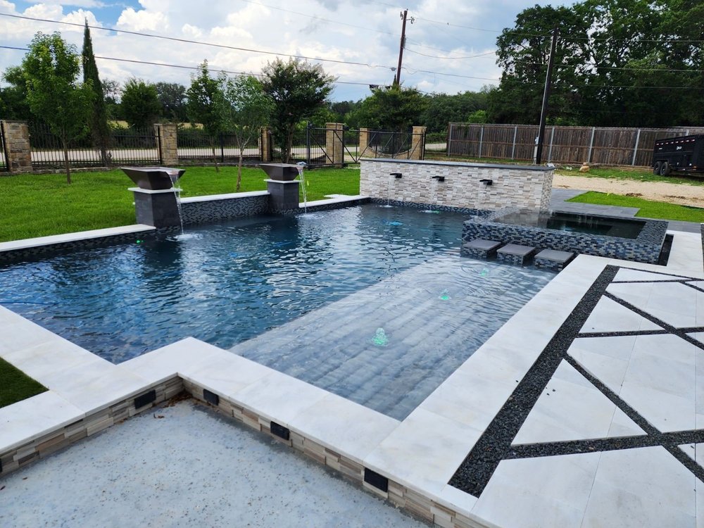 Maximum Pools and Spas