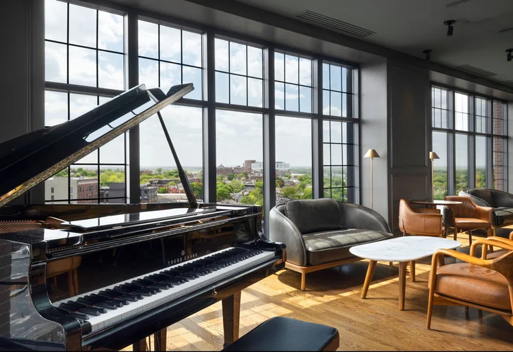Live Music at Top of the East, Portland, Maine — Top of The East