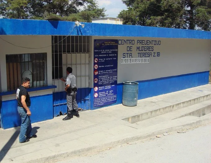 Bebés en prisión — RUDA