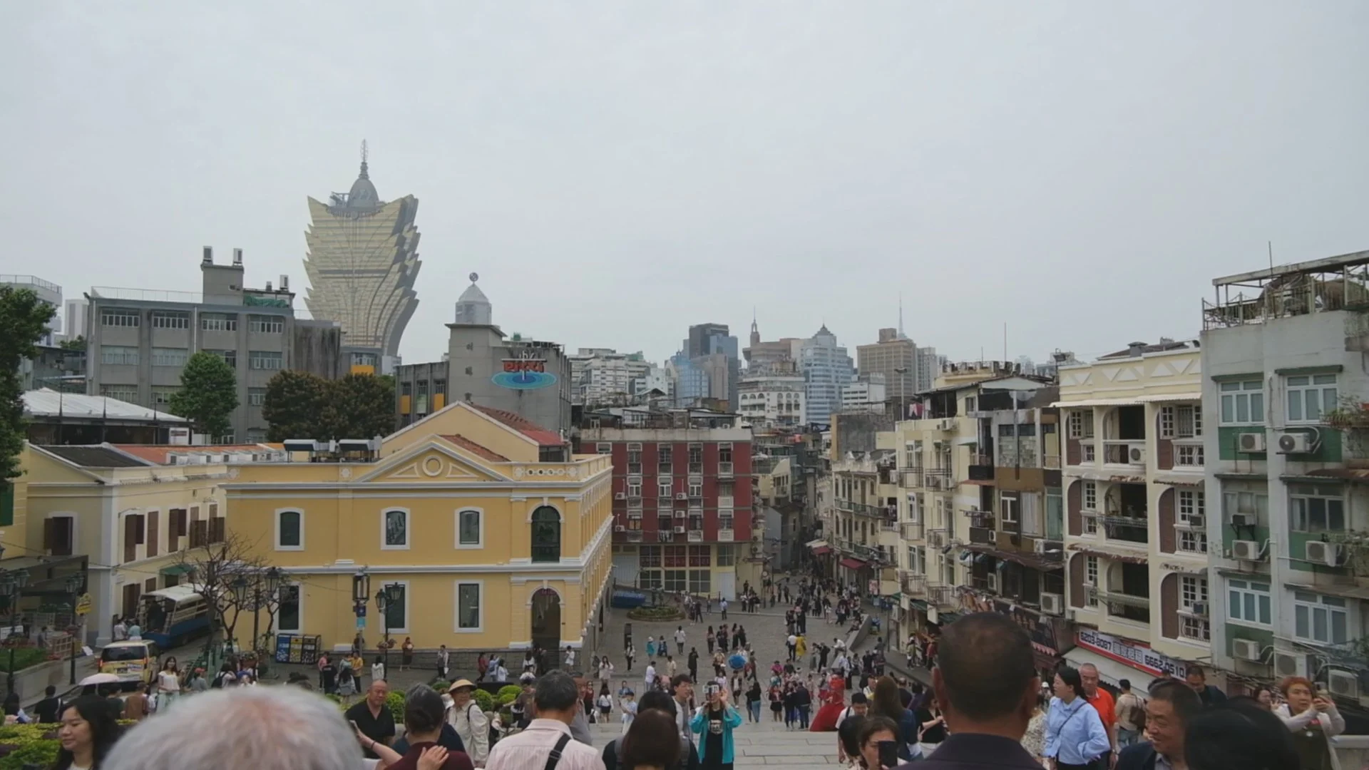 Ultimate 1 Day Macau Itinerary: A Guide to the Best Things to Do and Eat!