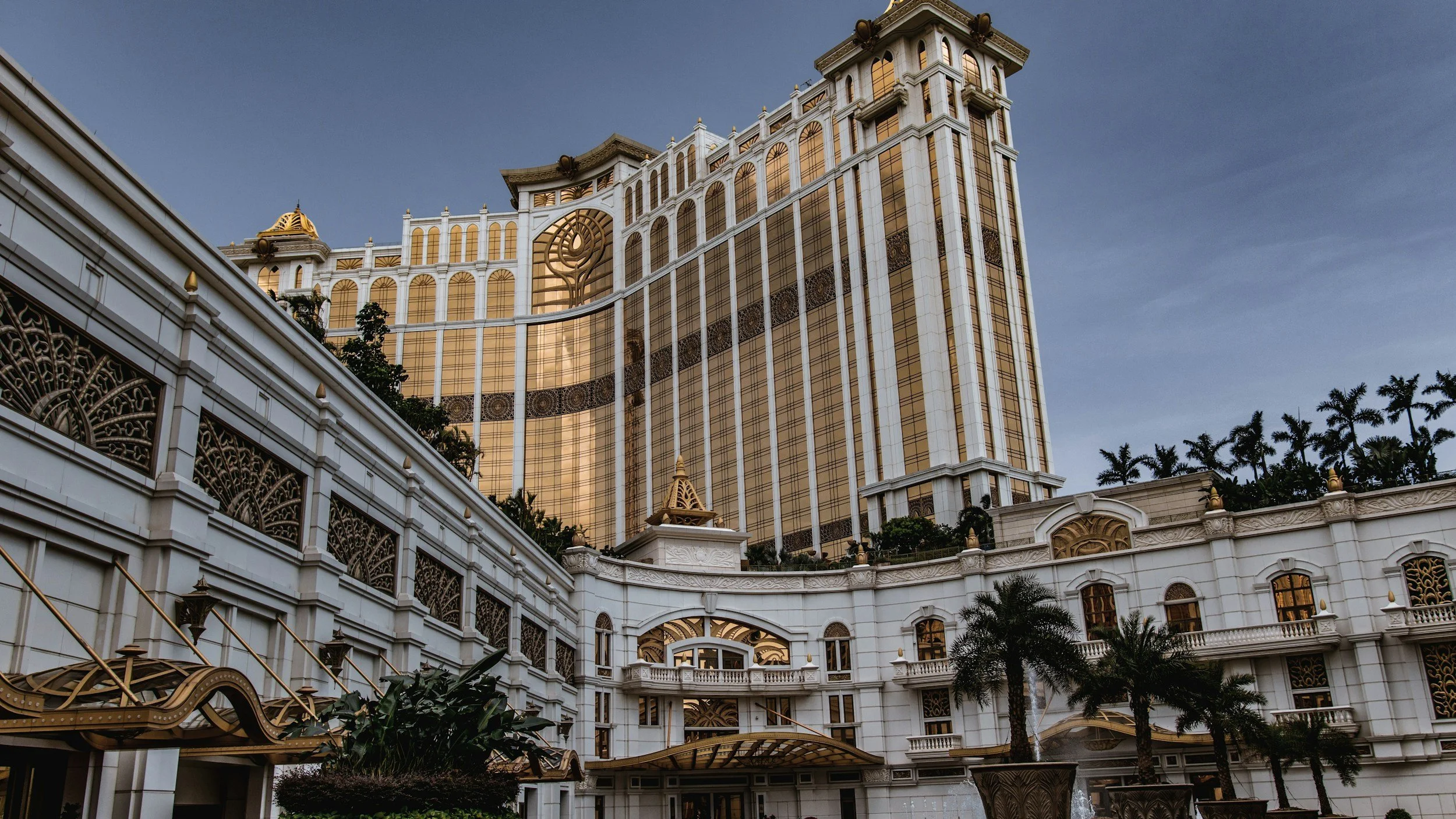 Ultimate 1 Day Macau Itinerary: A Guide to the Best Things to Do and Eat!