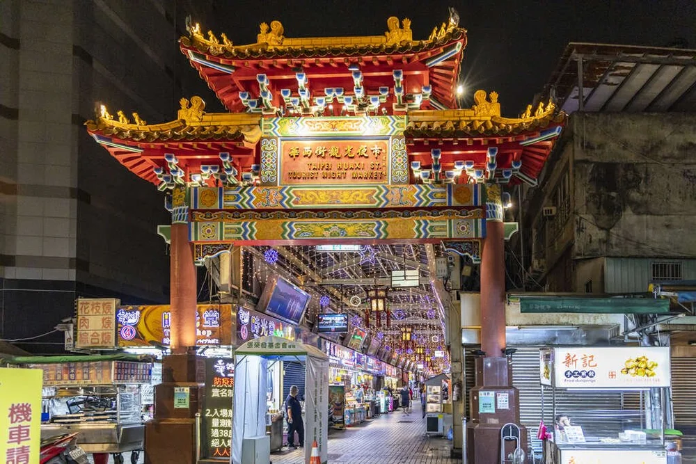 10 of THE Best Taiwan Night Markets for Mouthwatering Taiwanese Street Food