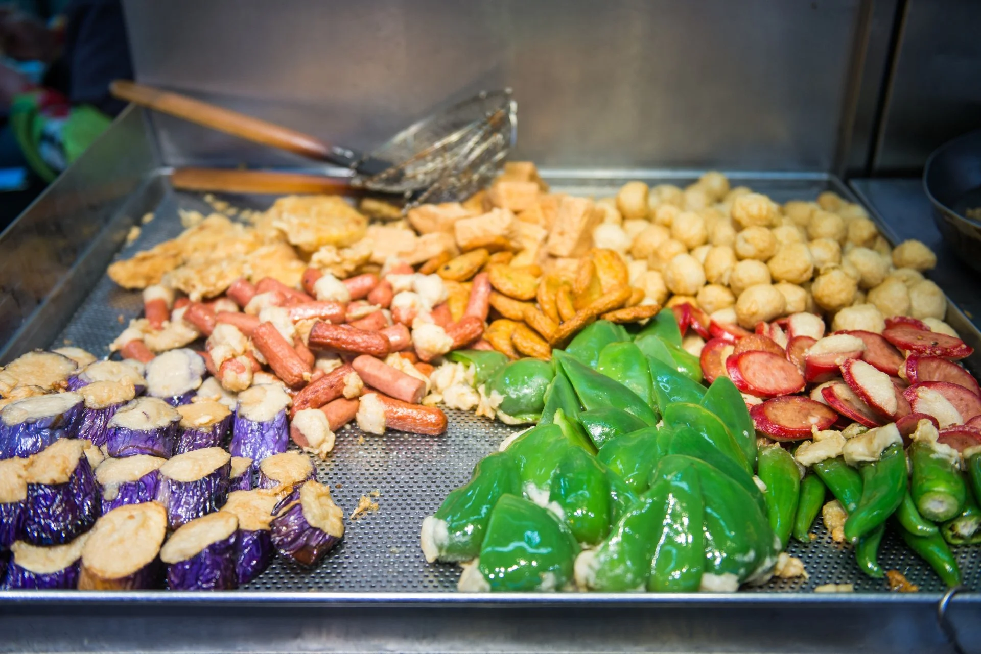 Hong Kong Street Food Guide: 10 Dishes You Have to Try!