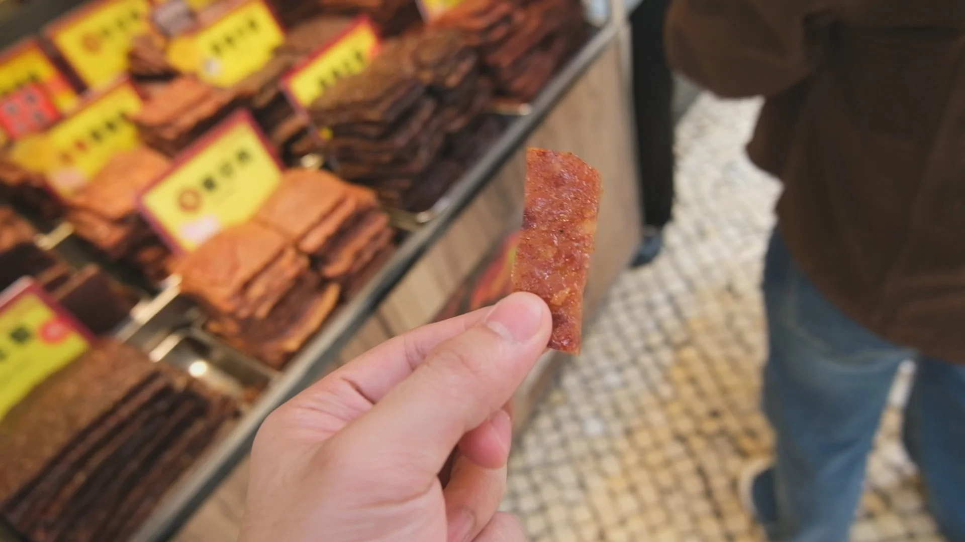 Macau Street Food Guide: 10 Local Street Food Items You Must Eat!