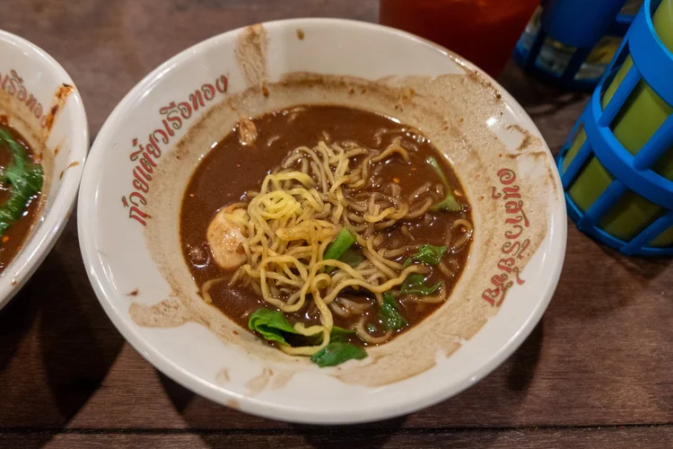 Exploring Boat Noodle Alley, The Best Place for Boat Noodles in Bangkok!