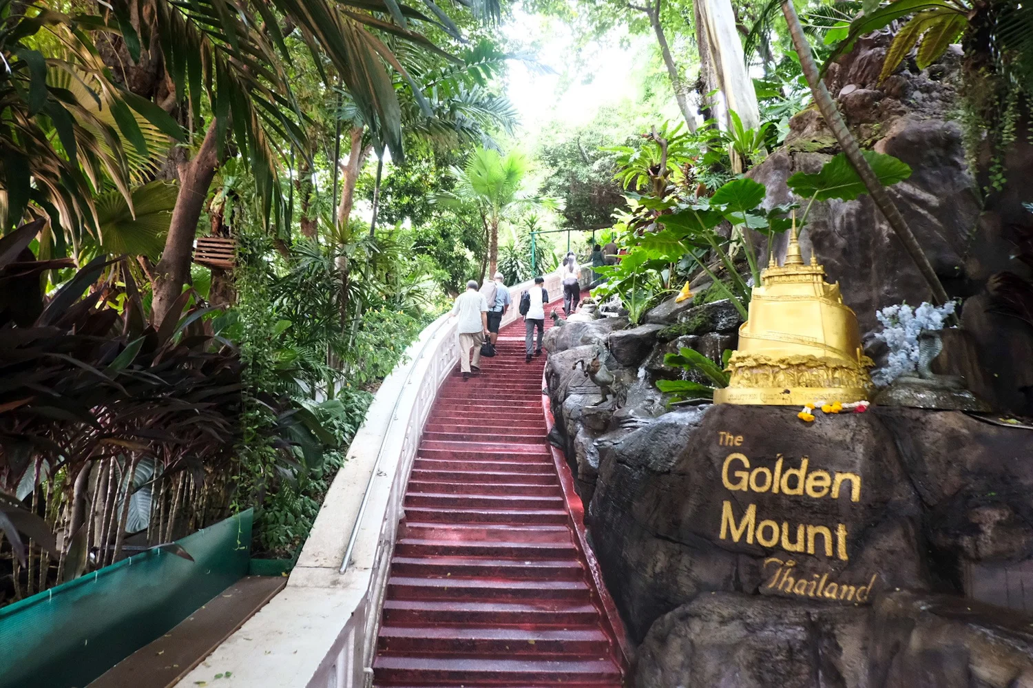 Exploring Wat Saket: the Scenic Golden Mount Temple in Bangkok