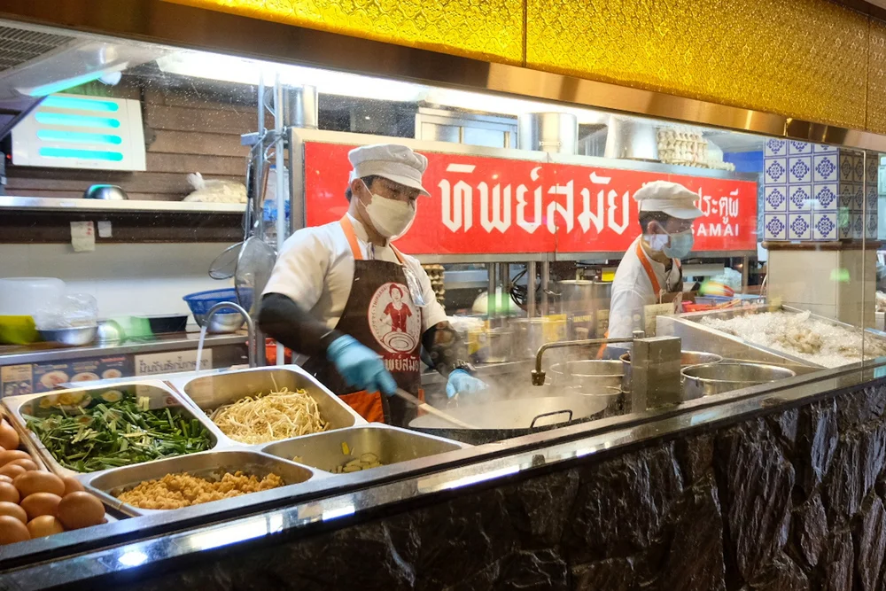 Thipsamai - Best Pad Thai in Bangkok, Legendary and Famous Worldwide
